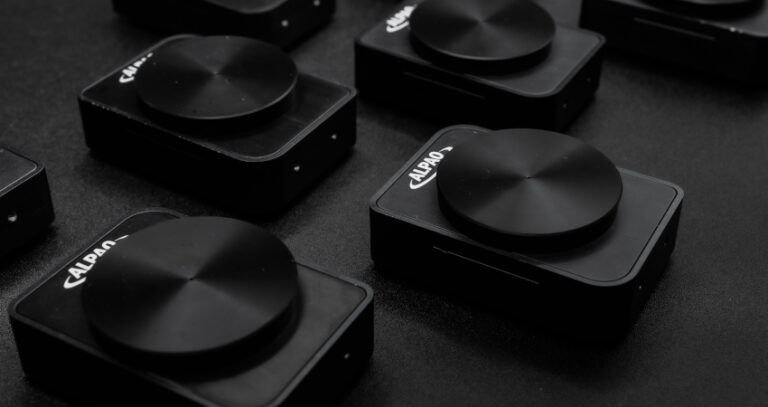 ALPAO announces a major industrial order in ophthalmology - Bertin Alpao